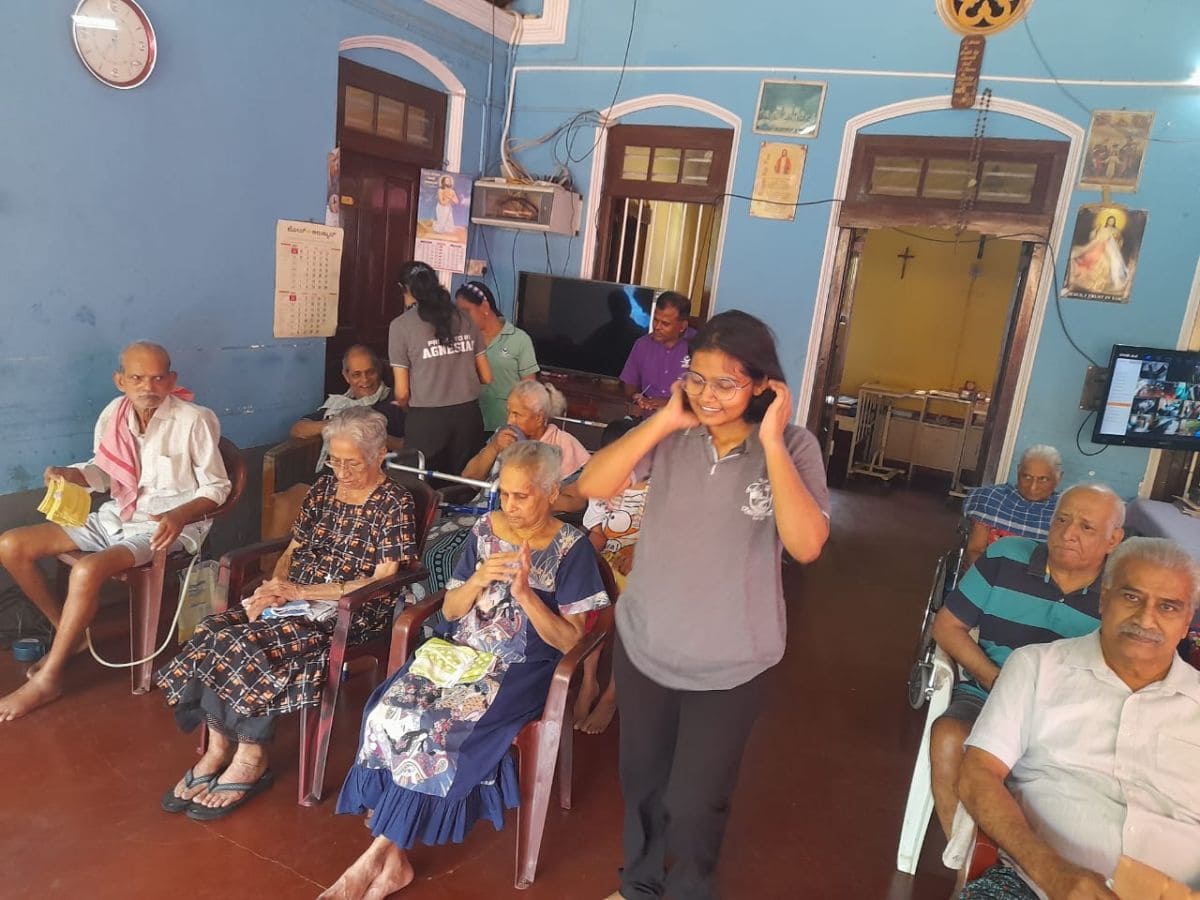 Old Age Home Visit - St. Agnes College (Autonomous), Mangaluru