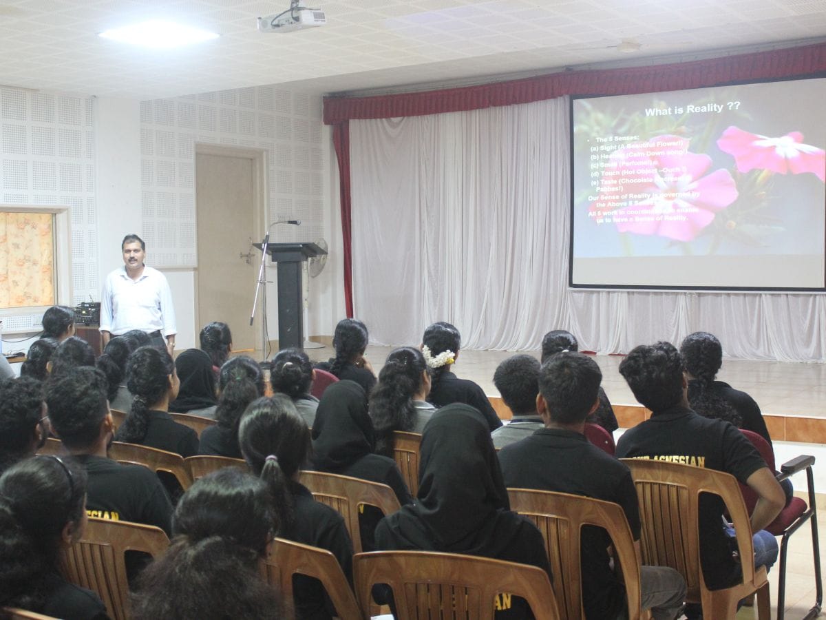 Technical Session on “Virtual Reality” - St. Agnes College (Autonomous ...